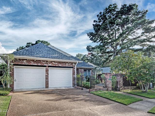116 Greens View Drive