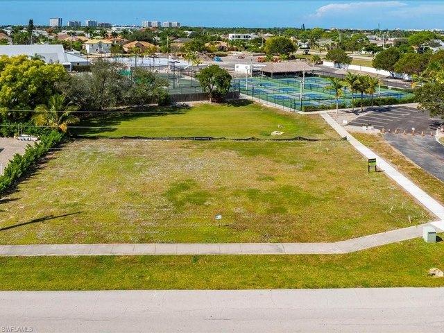 116 Gulfstream St Lot 3, Marco Island, FL 34145