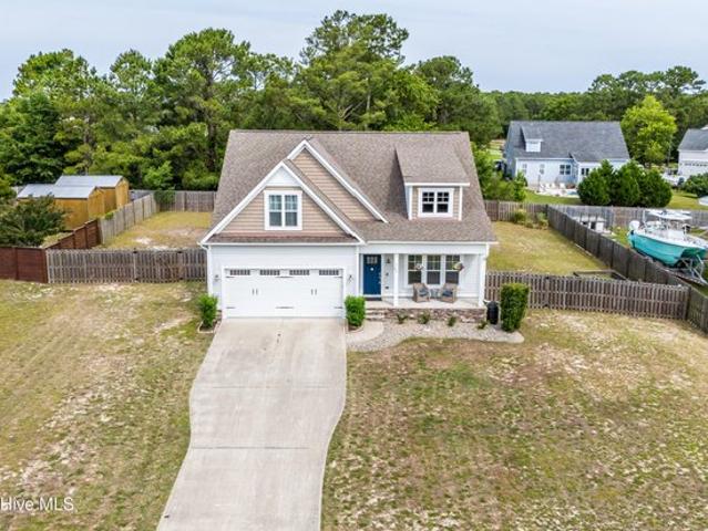116 Dogwood Ln, Hampstead, NC 28443