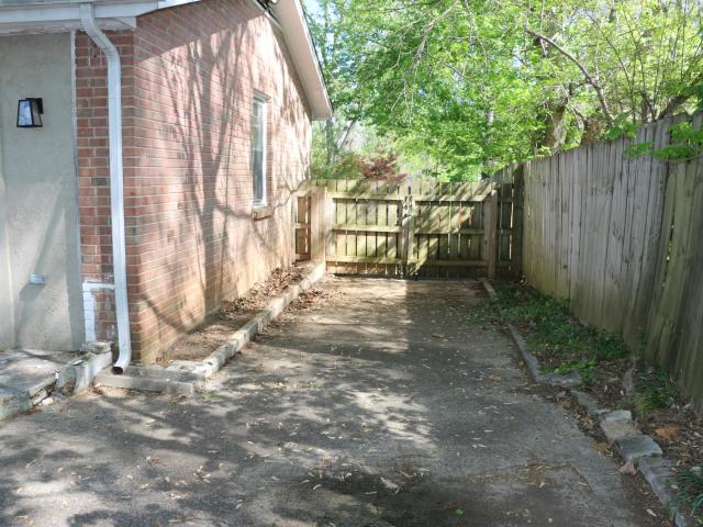 116 Delaware Dr