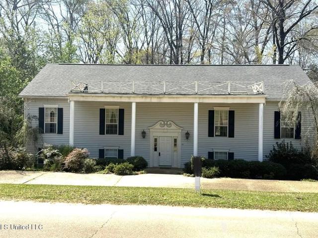 116 Duster Dr, Natchez, MS 39120