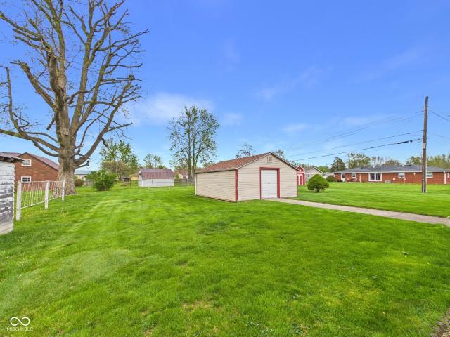 116 E 51st Street