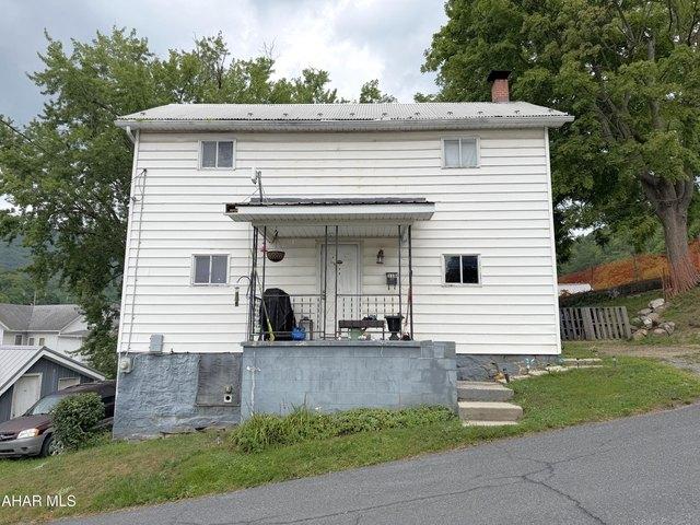 116 E 1st St, Everett, PA 15537