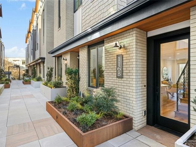 116 E 2nd St S Unit E, Kirkland, WA 98033