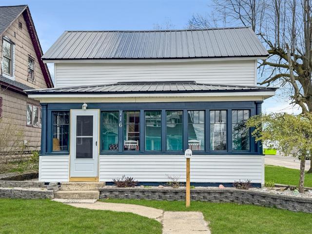 116 E Bremer Street