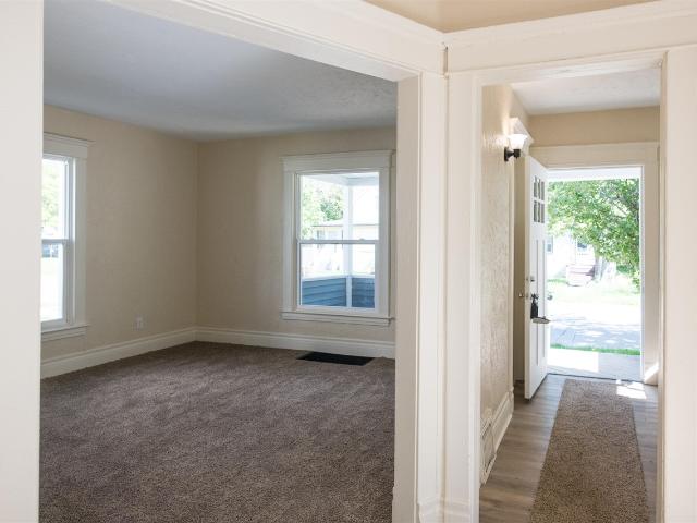 116 E Clay Street