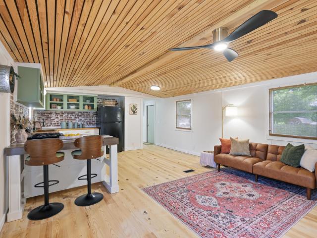 116 E Montgomery Street