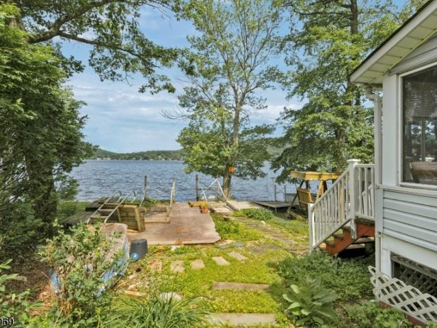 116 E Shore Culver Rd