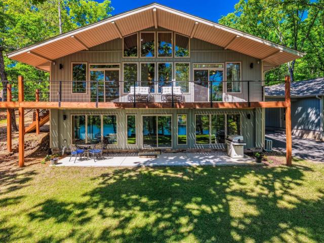 116 Eagle Shores Circle