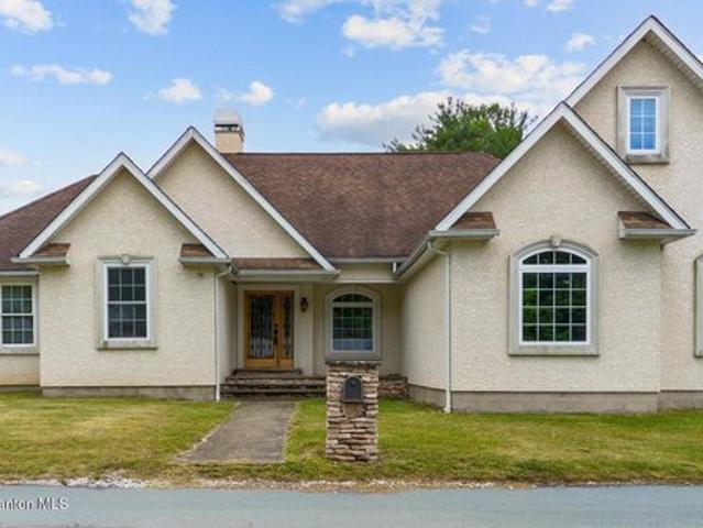 116 Forge St, Old Forge, PA 18518