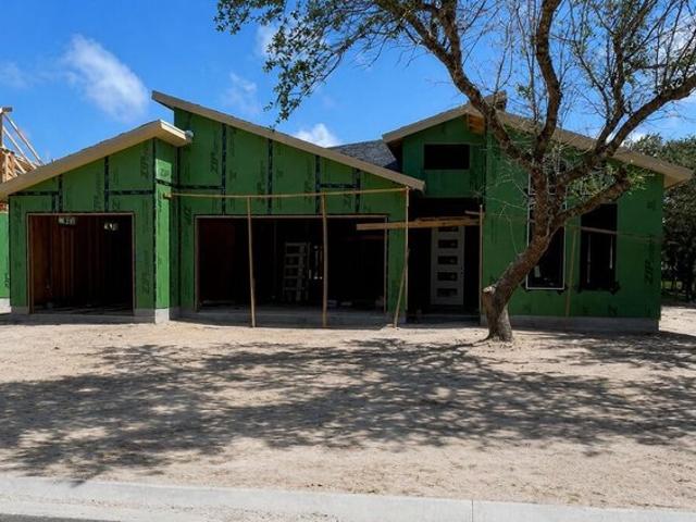 116 Forest Hls, Rockport, TX 78382