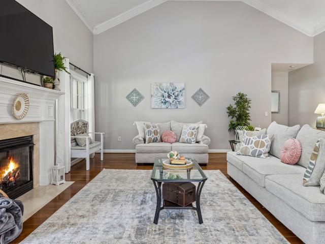 116 Faulkner Ln