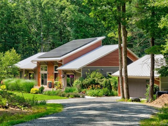 116 Francis Dr, Narrowsburg, NY 12764