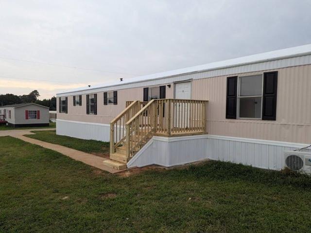 116 Freeport Dr, Gaffney, SC 29341
