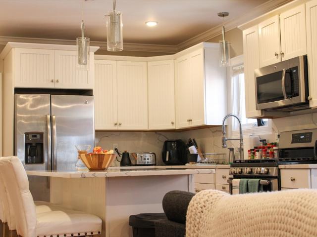 116 Holland St, Unit 2R, Somerville, MA 02144 | MLS #73483 | Compass