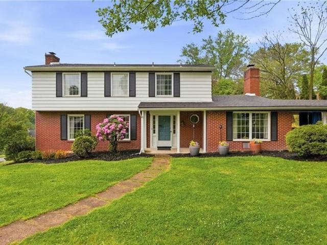 116 Hawthorne Dr, Pittsburgh, PA 15235