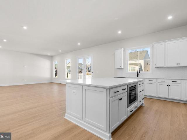 116 Heyford Dr