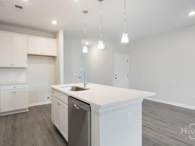 Townhouse: MLS #SA352708