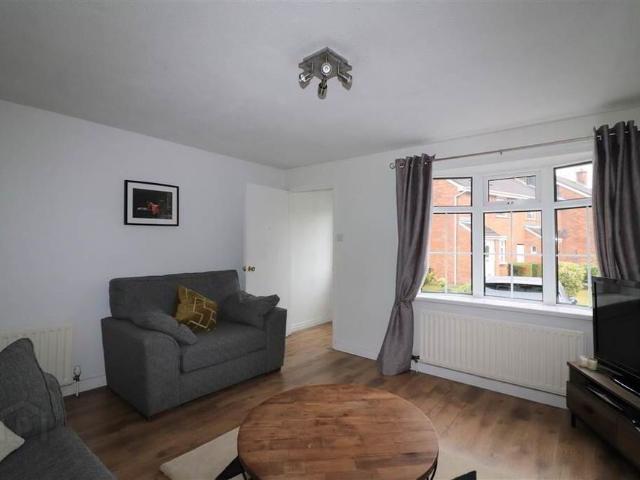 116 Hilden Court, Lisburn, BT27 4YW