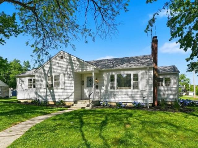 116 Hilltop Dr, Columbia City, IN 46725