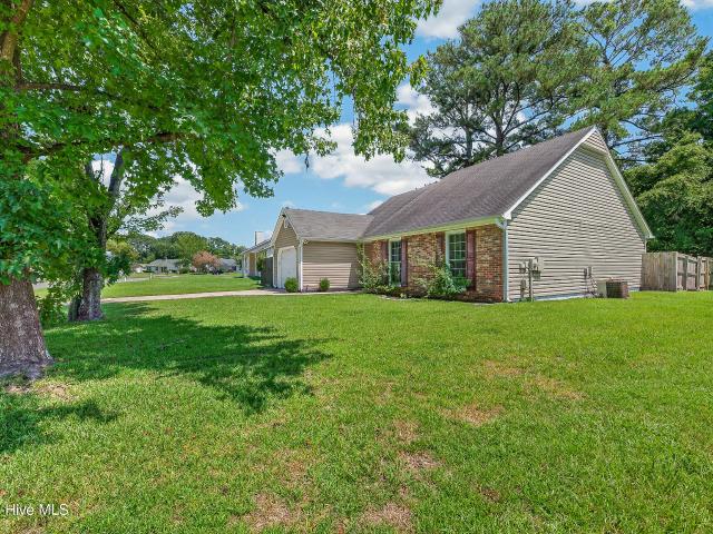 116 Hunting Green Drive