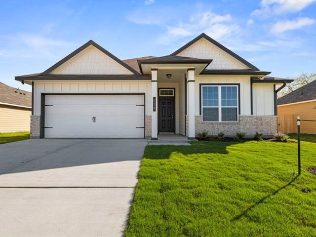 116 Jenjira Way, McGregor, TX 76657