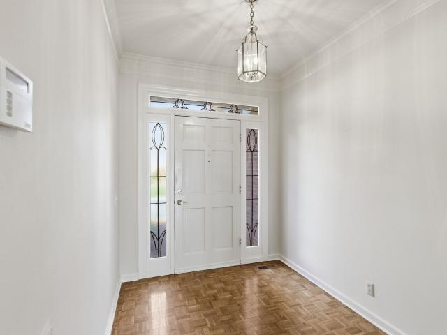 116 Longwood Pl