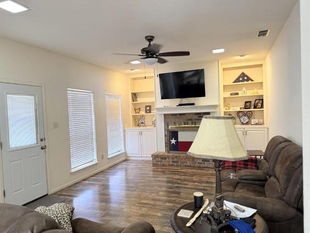 116 Lytle place Drive