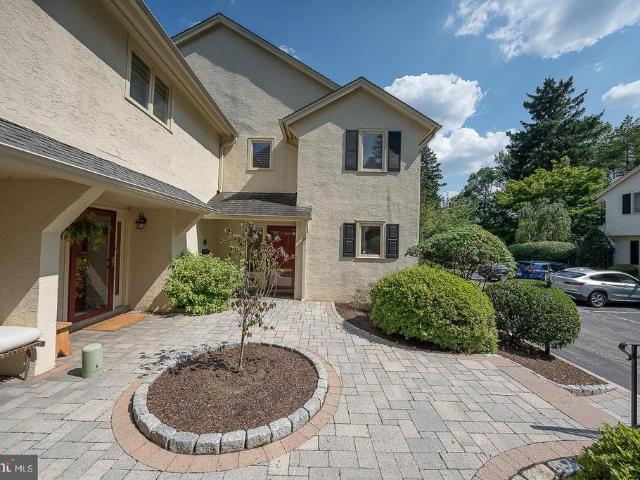 116 Montrose Avenue # H