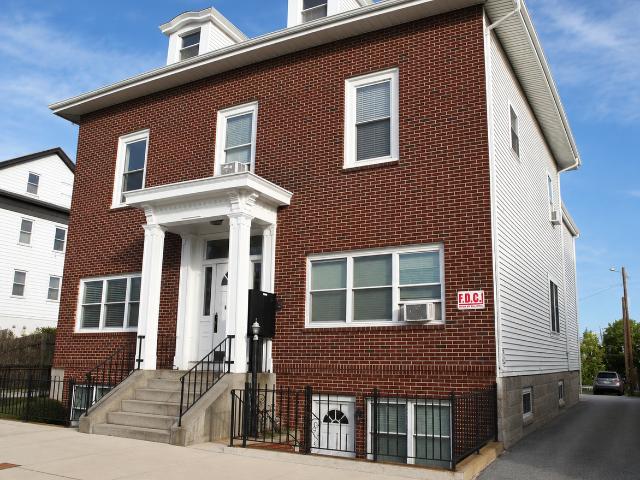 116 Main Street, LLC. Studio Apartment for Rent at 116 Main St, Peabody, MA 01960 Peabody Town Center