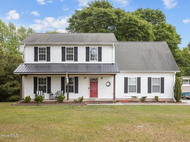 116 Mandy Ln, Hubert, NC 28539