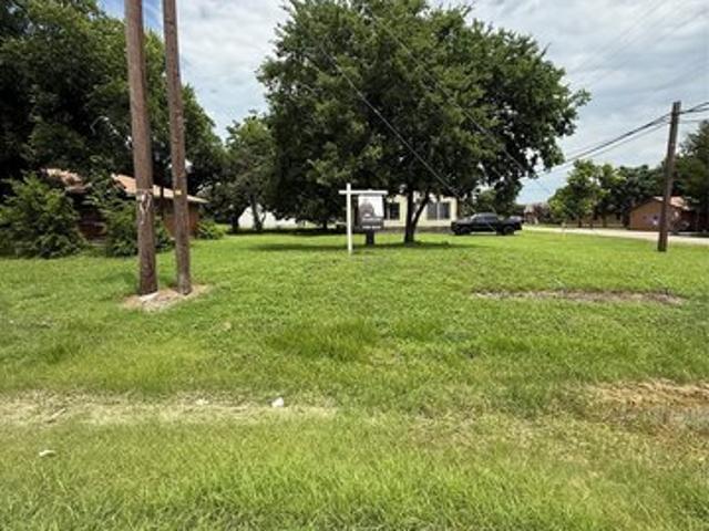 116 N Anthony St, Anna, TX 75409