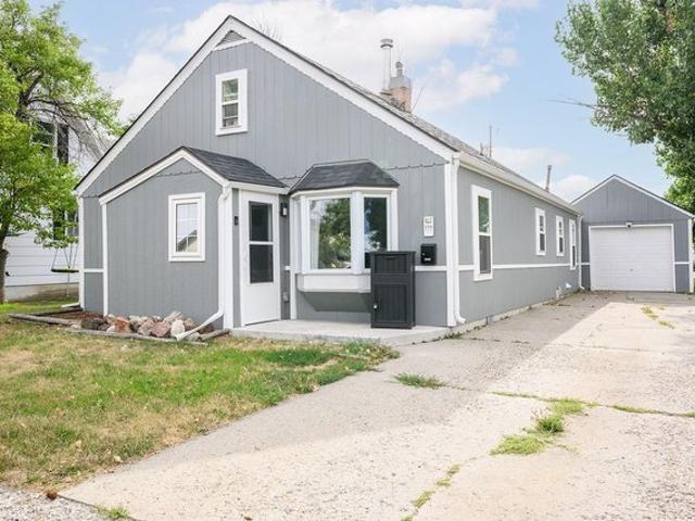 116 N Crawford Ave, Hardin, MT 59034