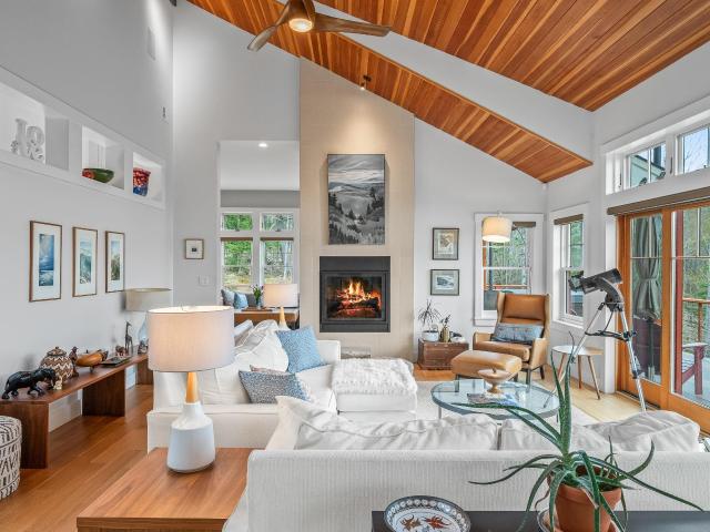 116 North Hampshire Ridge Road