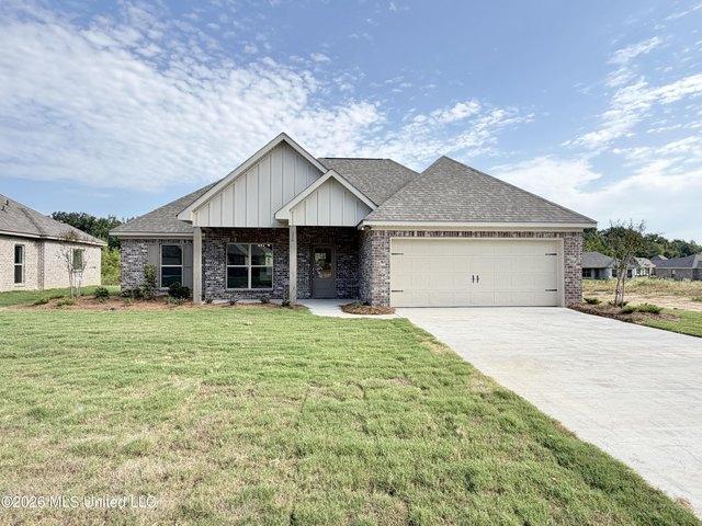 116 Newport Dr, Canton, MS 39046