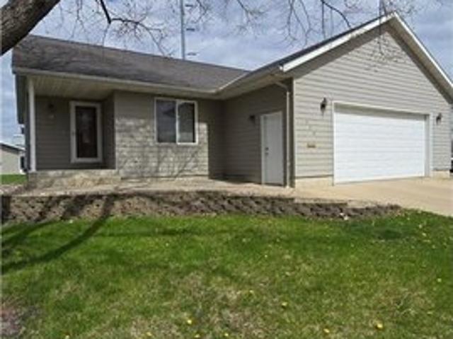 116 S 5th St, Marshall, MN 56258