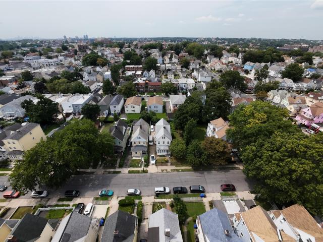 116 S 11th Avenue