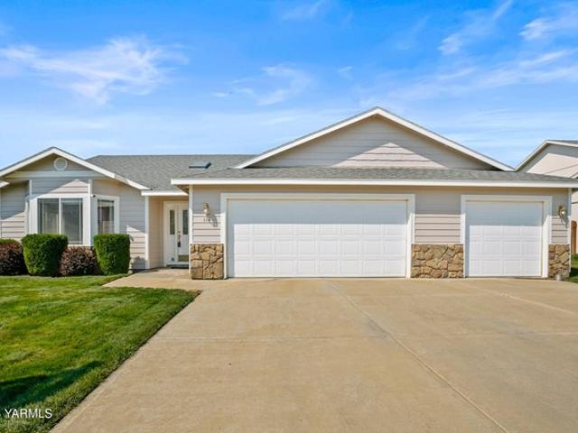 116 S Glacier St, Yakima, WA 98908