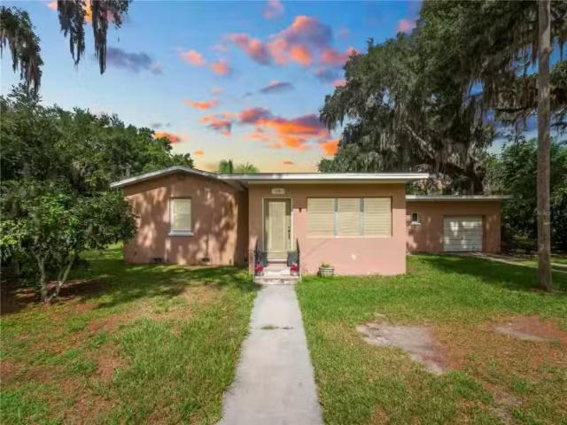 116 S LANIER AVE, FORT MEADE, FL 33841 Single Family Residence.