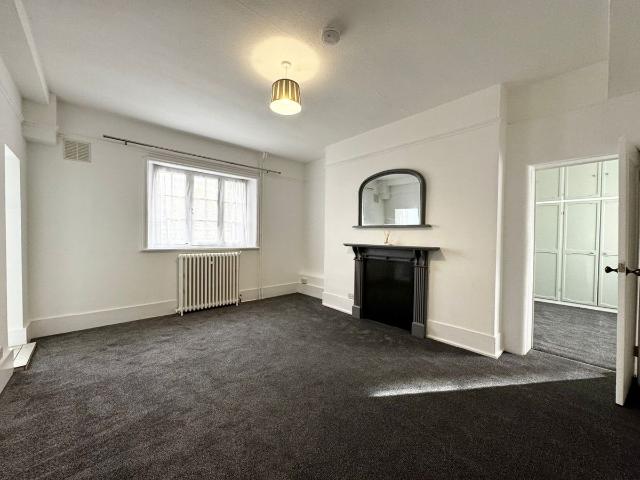 116 Sedgmoor Place, London SE5, 1 bed flat to rent, £1,650 pcm | PrimeLocation