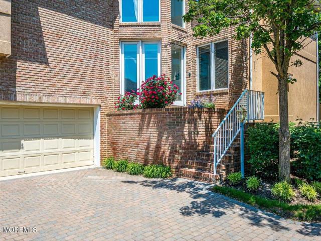 116 Sequoia Woods Court