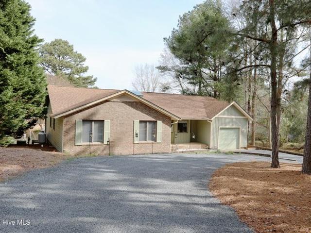 116 Shagbark Ct, West End, NC 27376