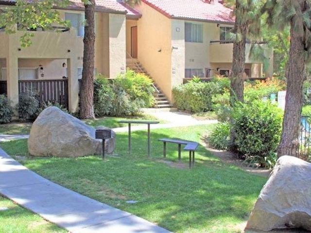 116 Studio Apartment for Rent at OAKCREST, Fontana, CA 92337 Southwest Industrial Park