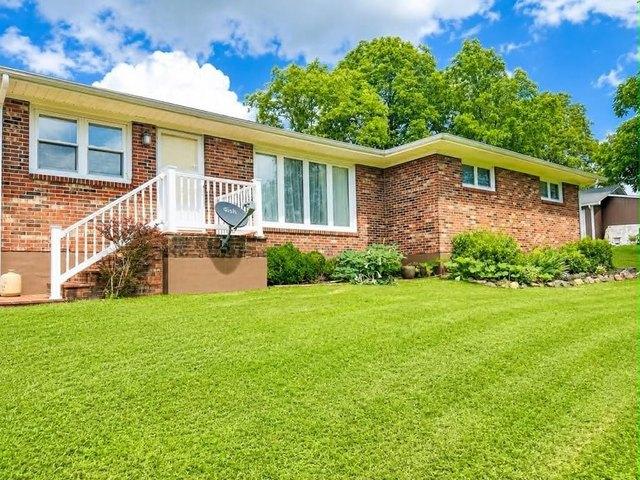 116 Summers St, Cedar Bluff, VA 24609