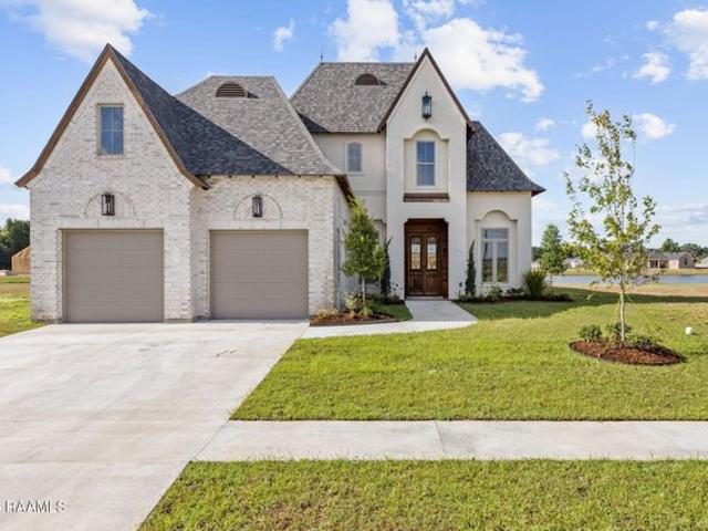 116 Summit Heights Dr, Youngsville, LA 70592