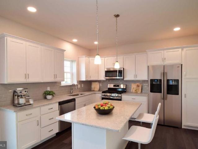 116 Sunglo Drive