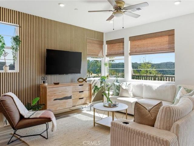 116 Sunstone Pl, Rancho Mission Viejo, CA 92694