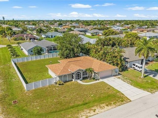 116 SW 28th Ter, Cape Coral, FL 33914