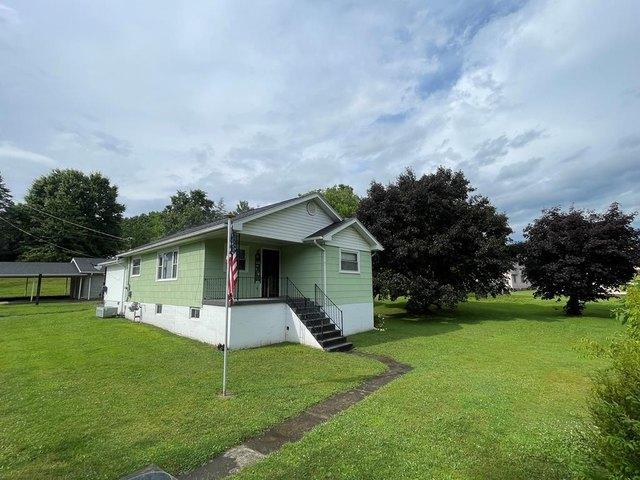 116 Poe St, Sophia, WV 25921