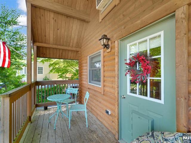 116 Point Breeze Drive